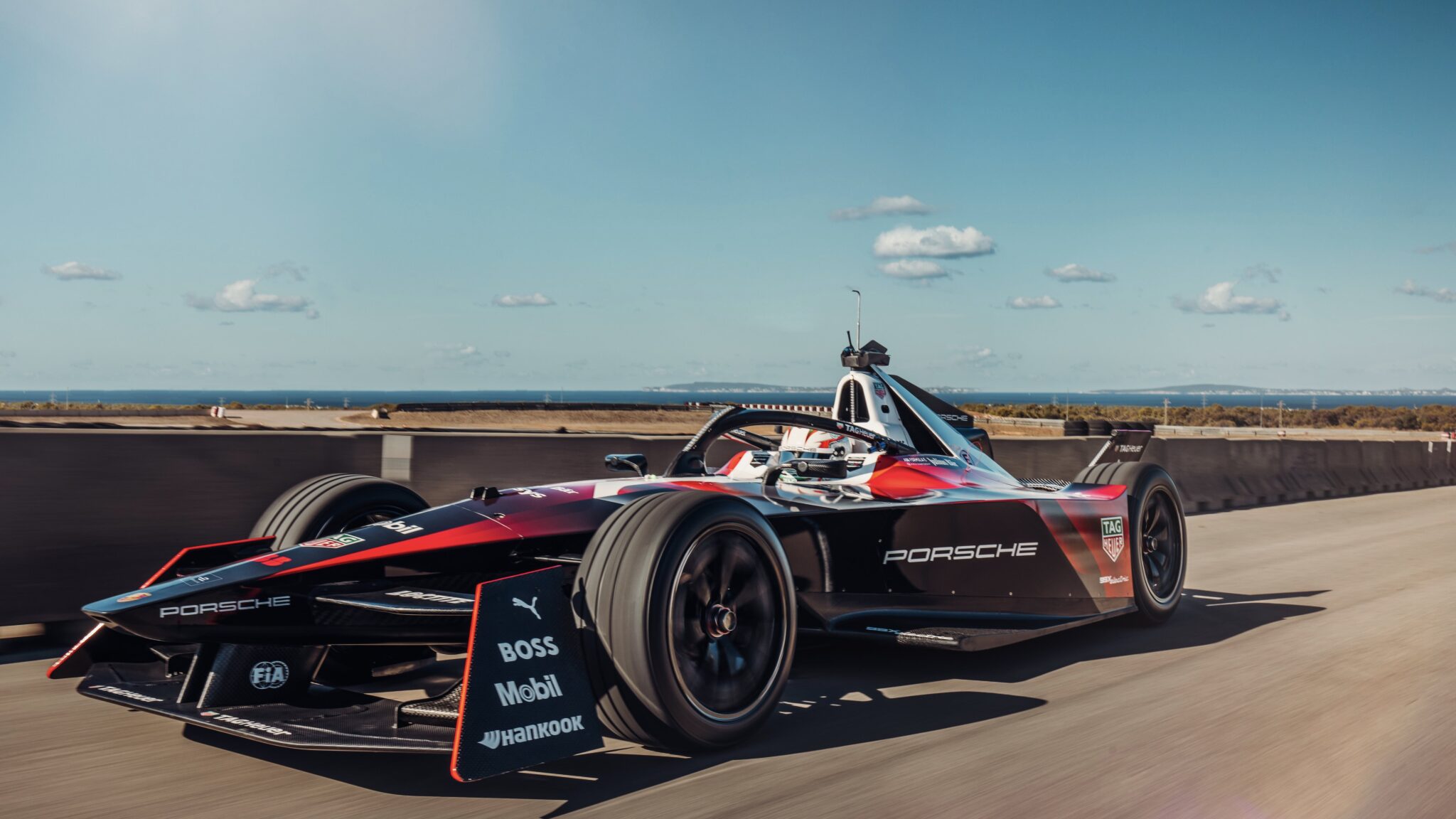 ABB unveils mobile charger for Formula E Season 9 - Electronics Maker