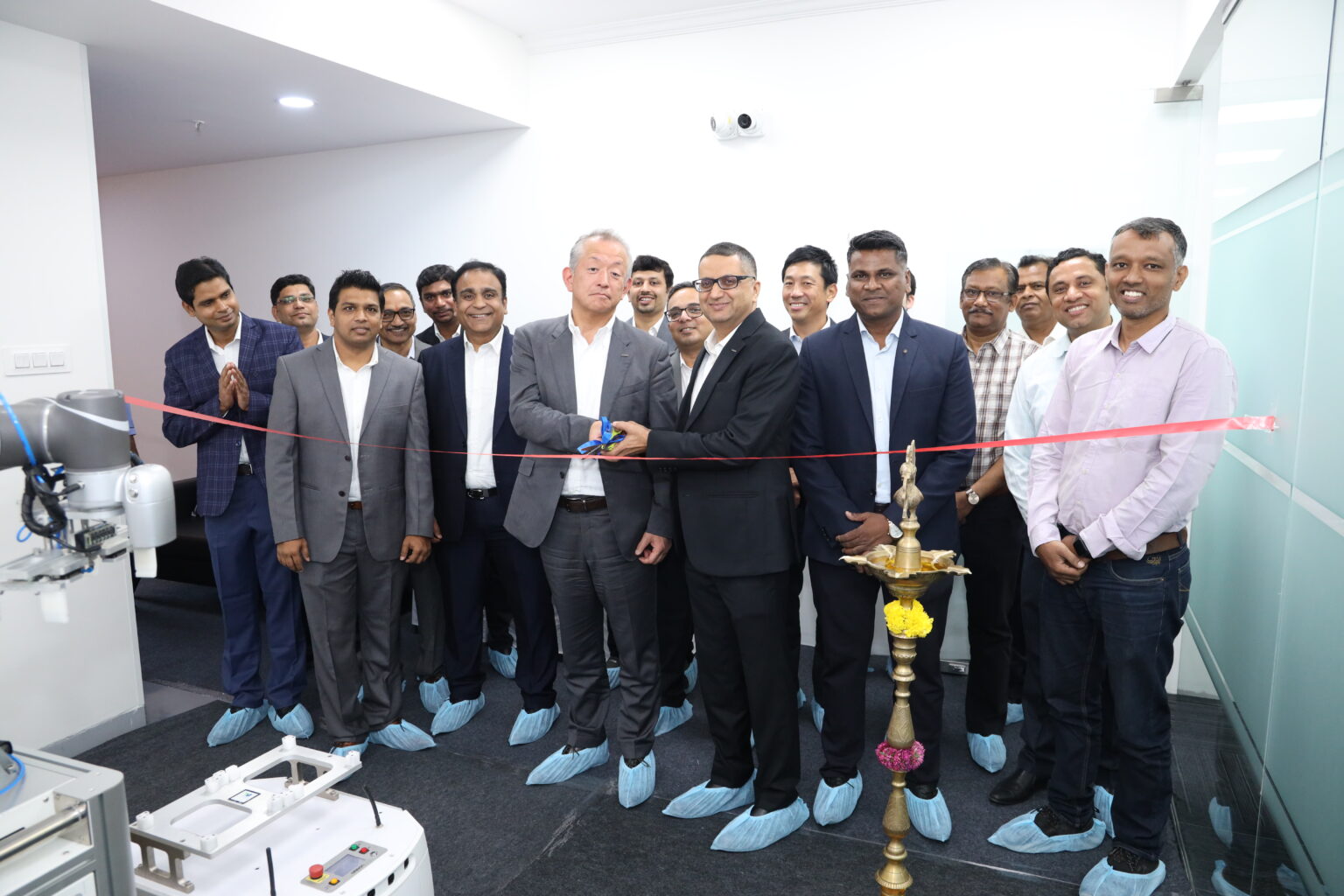 OMRON Automation Launches New PoC Lab In India - Electronics Maker
